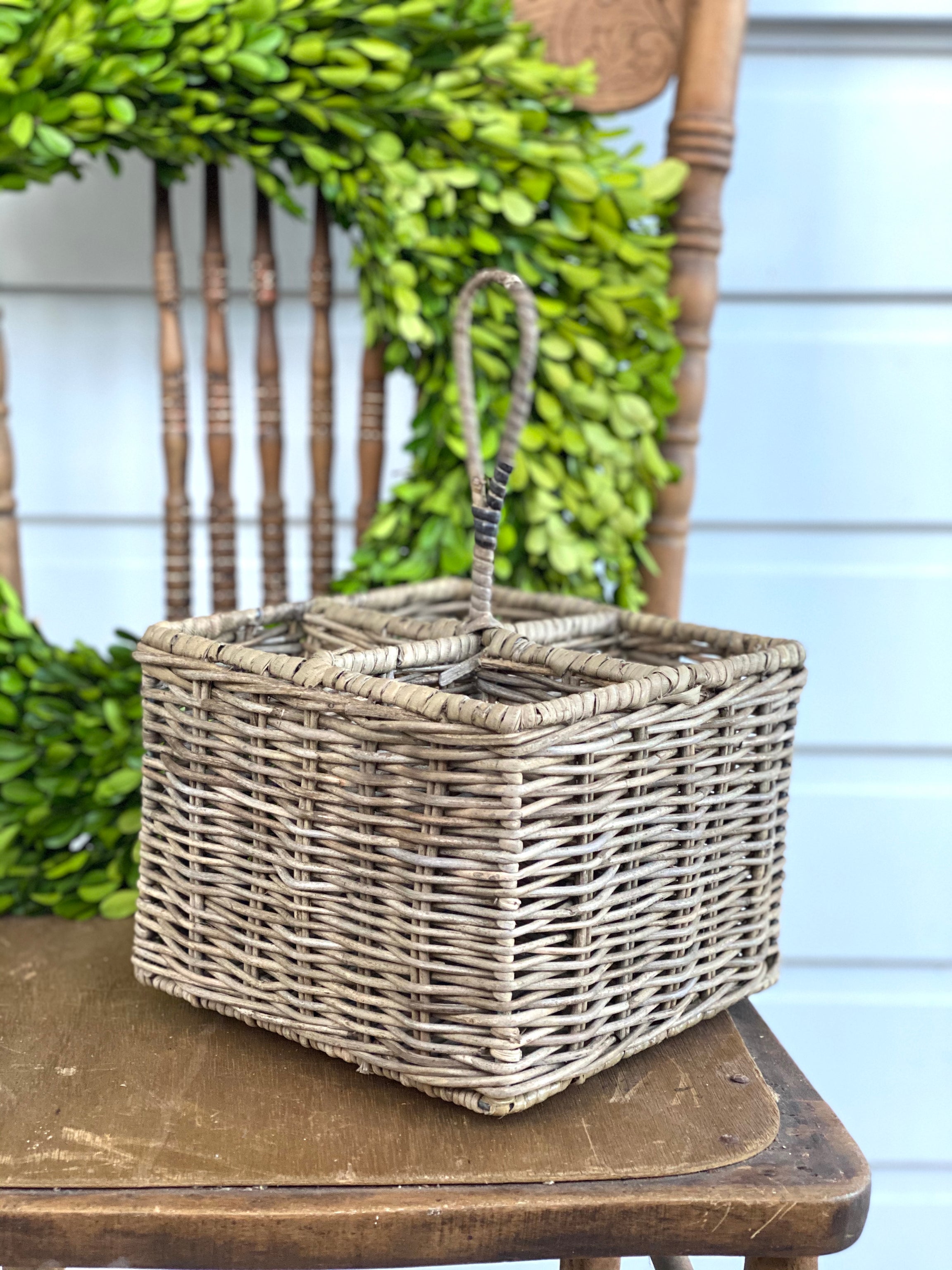 Rattan Cutlery Caddy – Three Donkeys