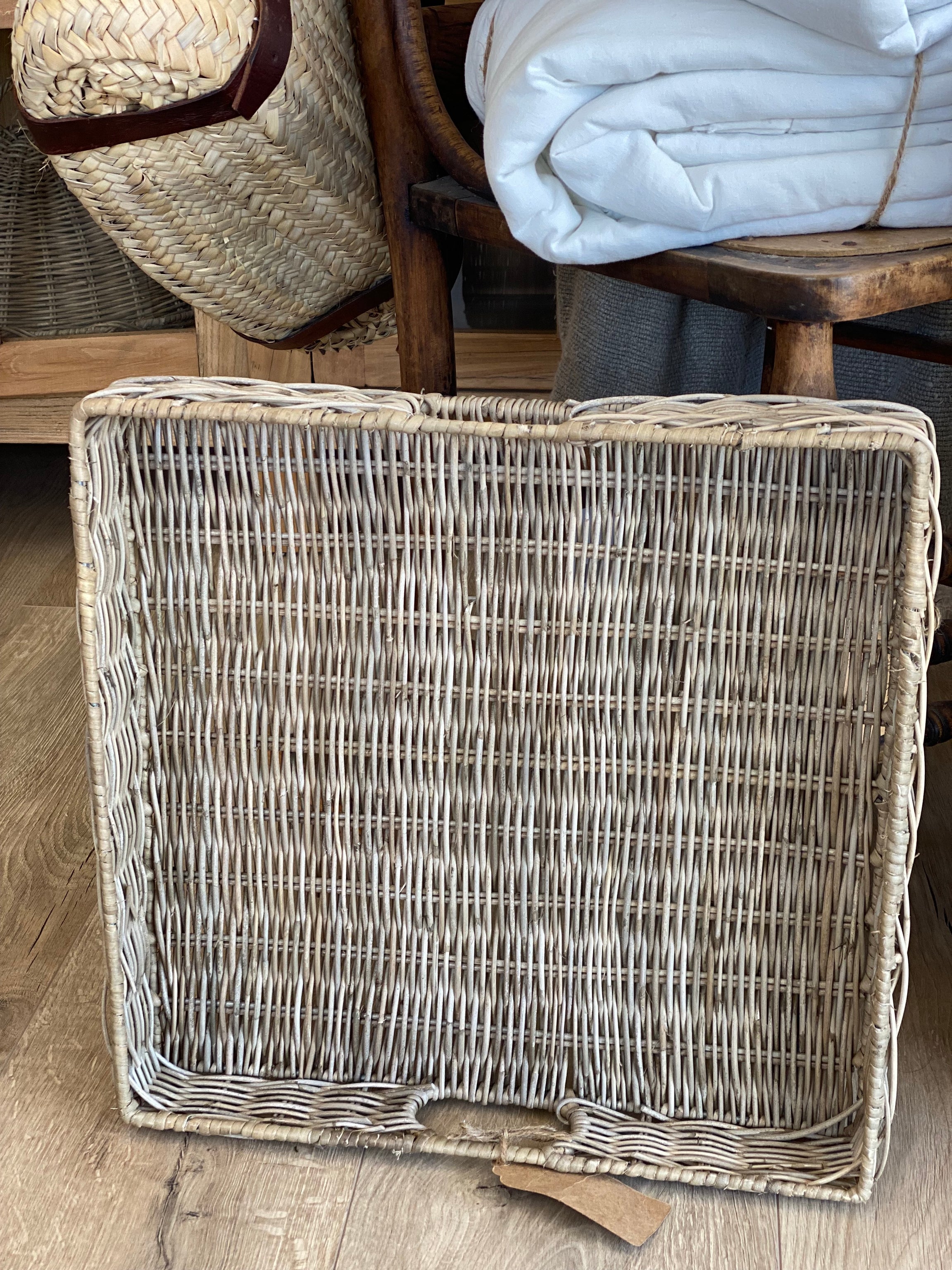 Square Rattan Tray – Three Donkeys
